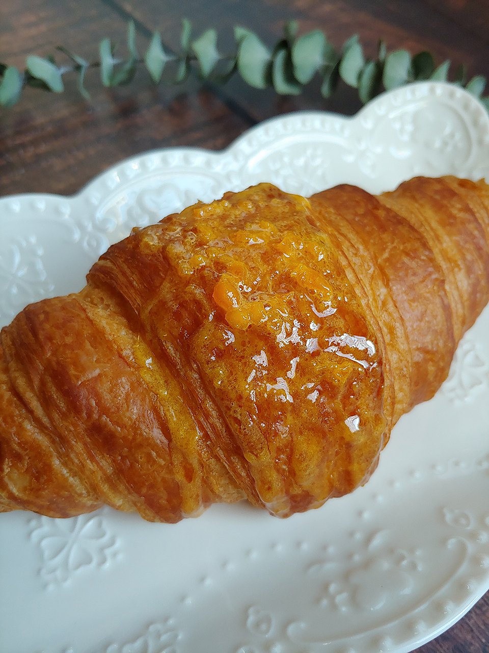 Salted Egg Yolk Lava Croissant - Cook with Chopsticks